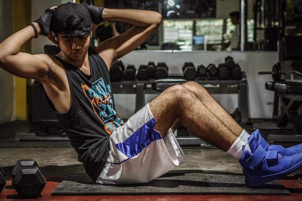 What Should Skinny Guys Wear at The Gym? - Ectomorphing